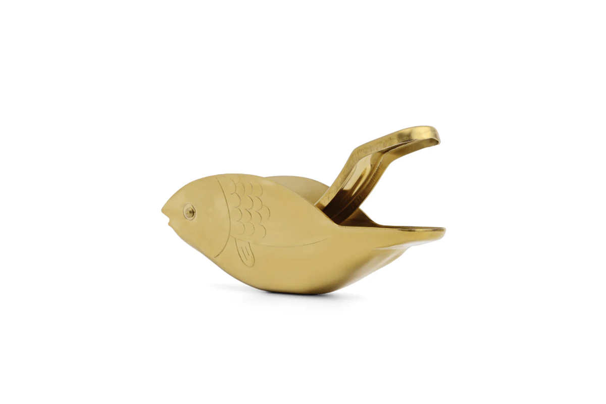 Stevie Fish Juicer – Lucy's Market